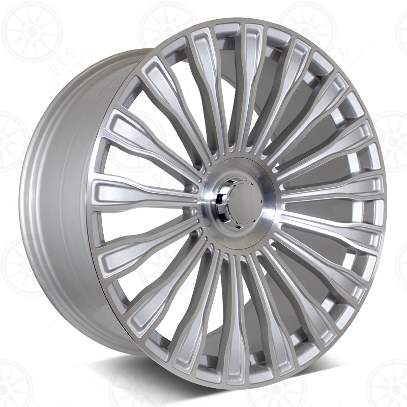 22x9 | 32 | RM67 Machined Face w/Silver Outline | Maybach Style | 5x112 ...