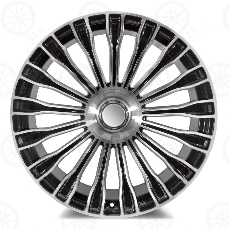 20x8.5 | 32 | RM66 Machined Face w/Black Outline | Maybach Style ...
