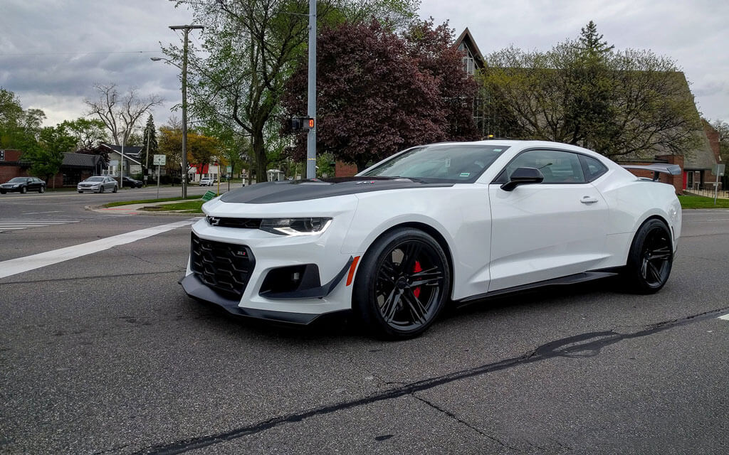 20x10 | 23 | F036 Gloss Black | ZL Split Style | 5x120 (Front ...